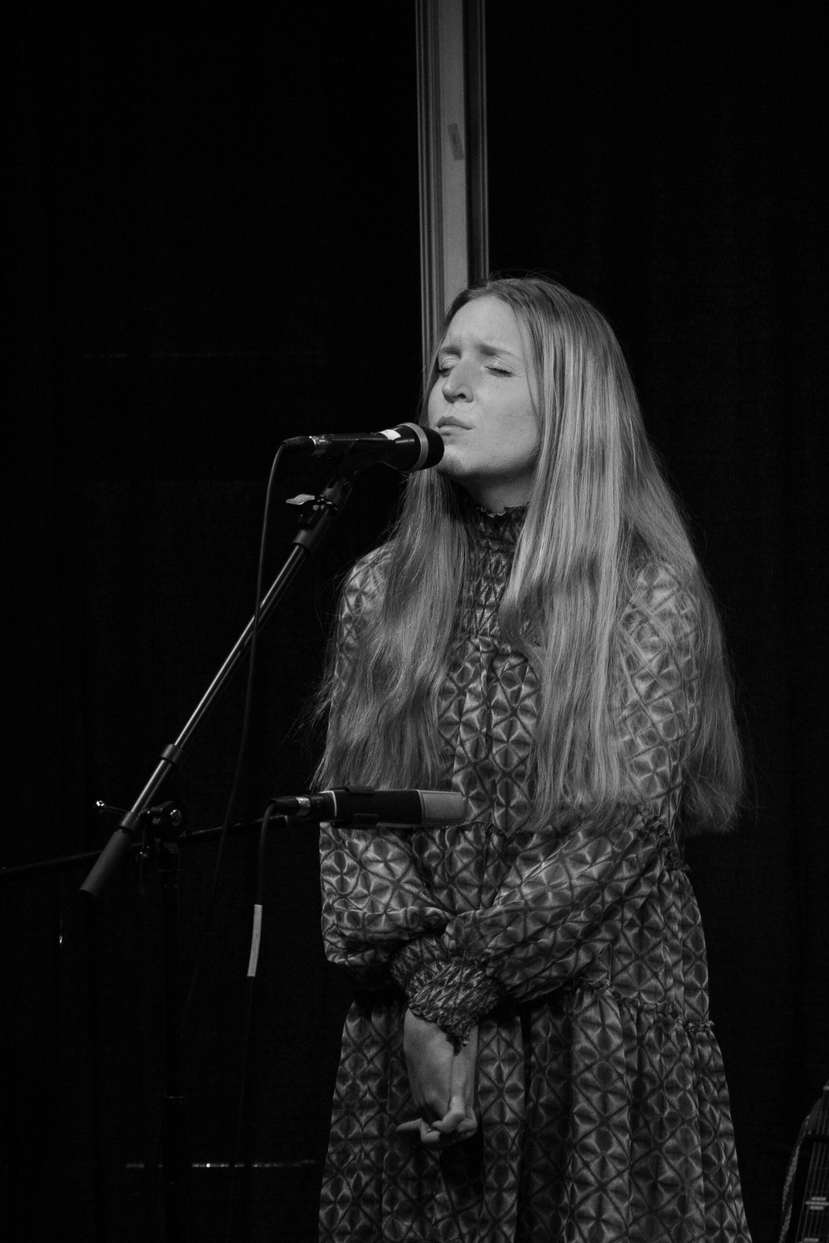 Lilli Grace Barden, River and Rail fill The Well with love - Herd Media